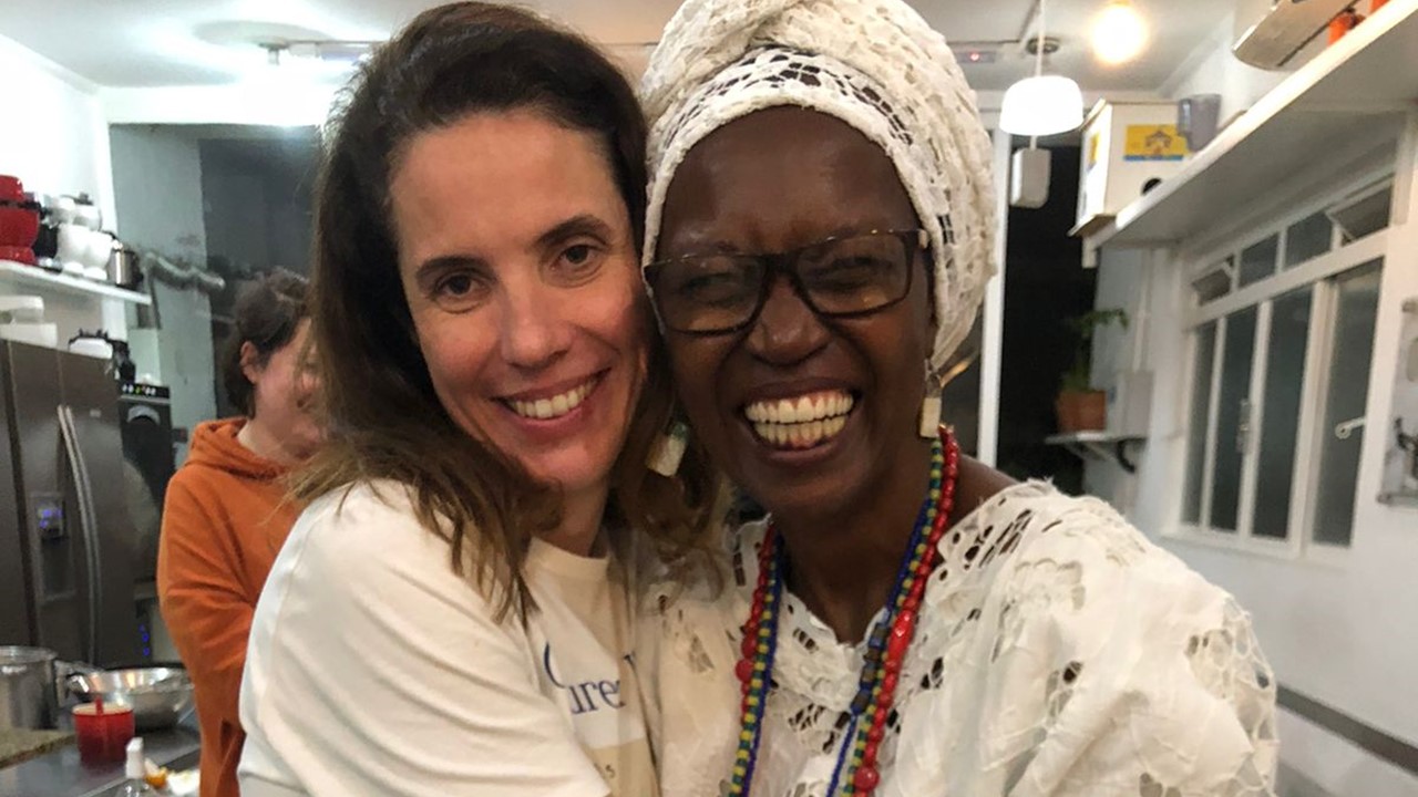 Chefs Carol Brandão e Solange Borges fazem Caruru em prol da Casa do ...